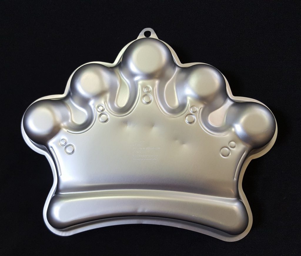 Cake Pans | Kirkland Town Library